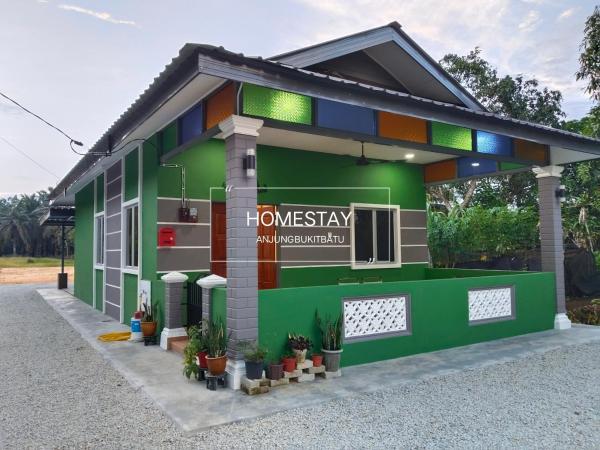 Anjung Bukit Batu Cozy Village Stay In Muar - Muar