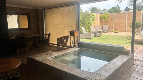 Charming Guest Room In Cape Winelands District Municipality - Paarl