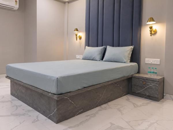 Fabhotel Elvarique - Delhi