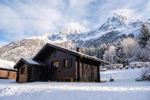 Chalet Du Glacier Cosy Alpine Style, Sleeps 4 - Happy Rentals - Chamonix