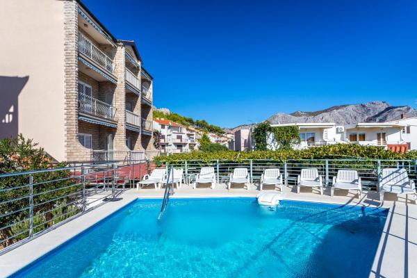 Apartment Joza With Pool And Sea View, 2 Min Walk To The Beach - Omiš