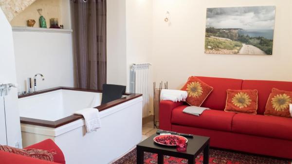 Charming Apartment In Castiglione With Terrace & Jacuzzi - San Cassiano