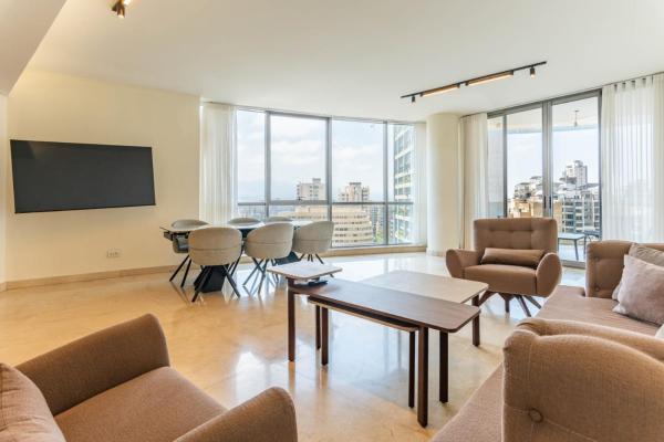 Sodeco 11l - 3br With Balcony And City View - 貝魯特