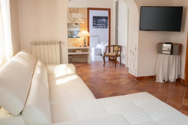 Cozy Apartment In Caltagirone - 70 M² With Balcony - Sicily