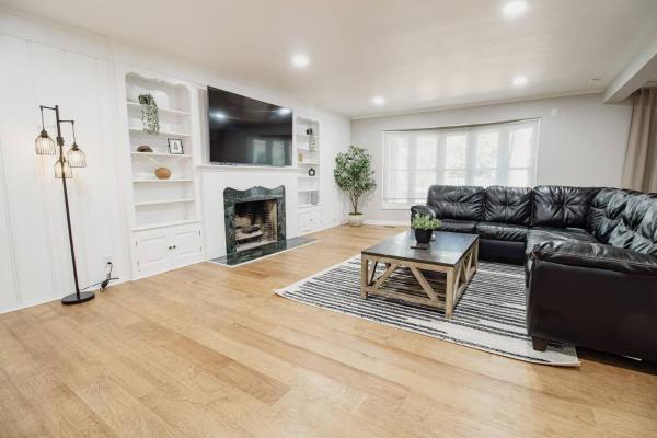 Spacious Meridian Hills Retreat Quiet & Private - Carmel, IN