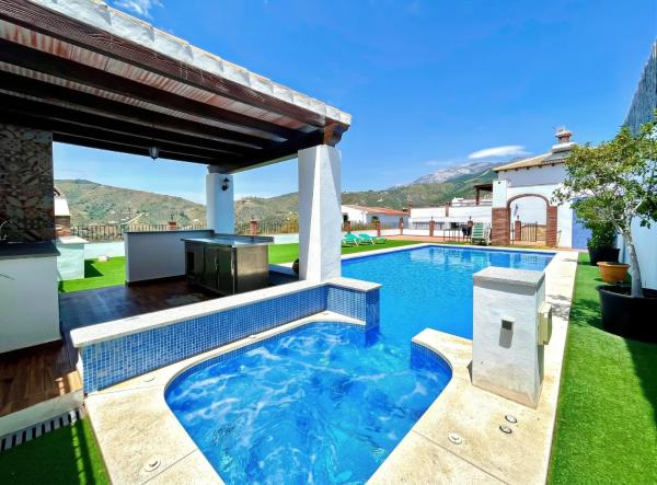 Elegant Villa With Jacuzzi In Canillas De Albaida - Vélez-Málaga