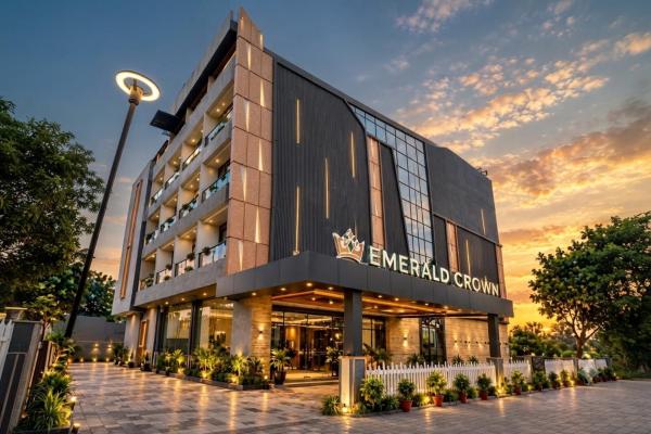 Emerald Crown - Mysore