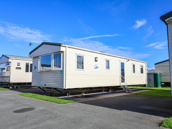 Beach Fields 45 - Towyn