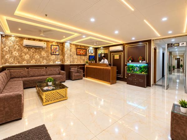 Hotel Decent Suites- Delhi International Airport - Delhi