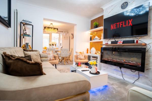 Angel House Luxury 5 Bed Hot Tub Sleeps 8 - Brentwood