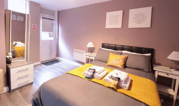 Modern 1-bed Apartment Free Parking Near Host, Leeds - Leeds