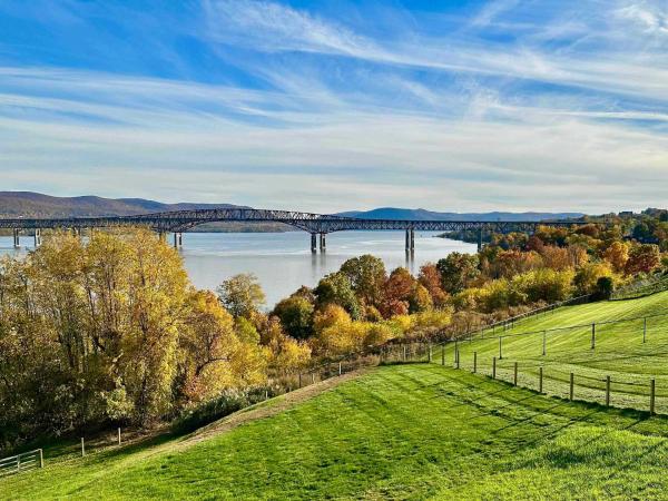 Hudson House - Newburgh