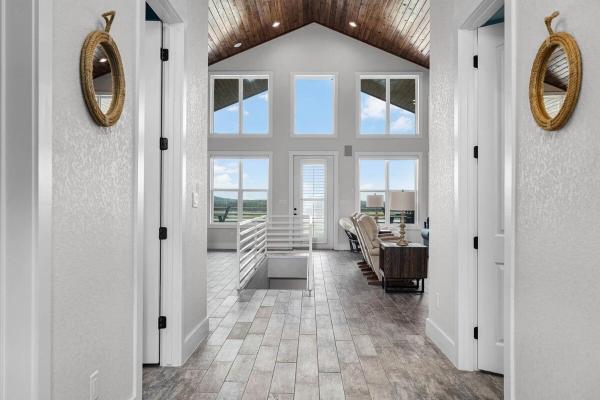 Luxe Waterfront 24 Guests With Heated Pool Hot Tub Lake View - Wimberley, TX