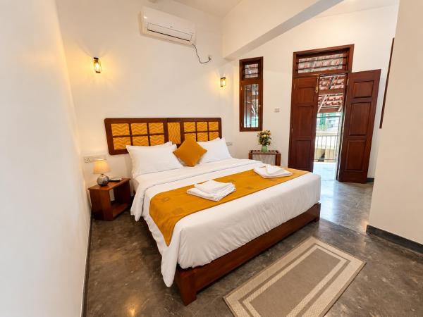 Barn Boutique By Long Lane Collection - Colombo