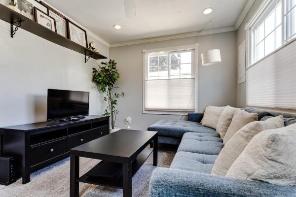 C Street Retreat - Springfield, OR