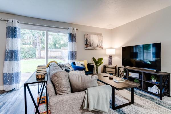 Quiet Foothills Home - Eugene, OR