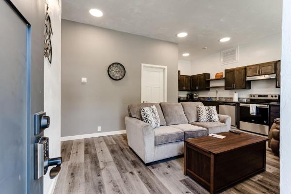 Third Street Retreat - Eugene, OR
