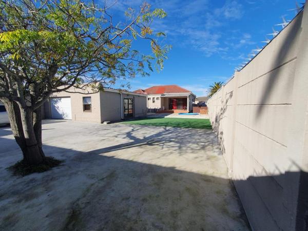 6 Sleeper Selfcatering - Cape Town