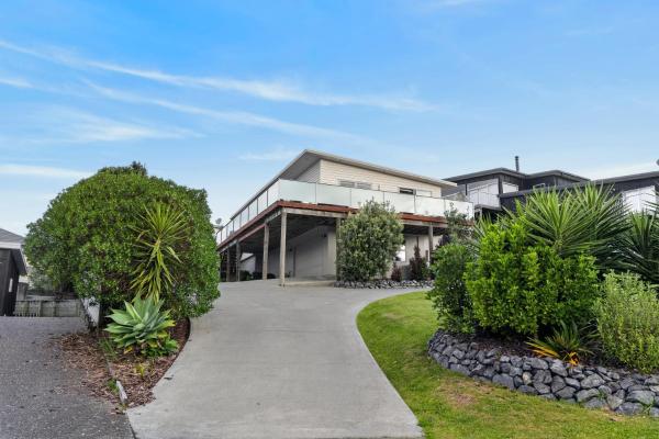 Sunset Vista - Mangawhai Heads Holiday Home - Mangawhai