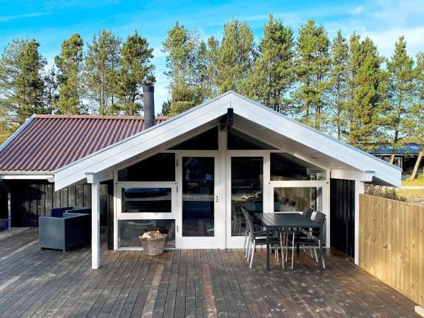 6 Person Holiday Home In Brovst - Denmark