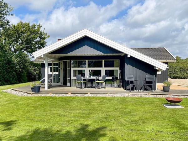 6 Person Holiday Home In Hemmet - Denemarken
