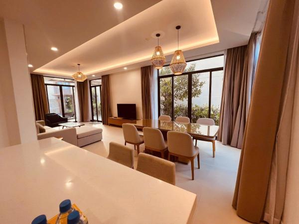 Luxury Villa Beach Front - Vietnam