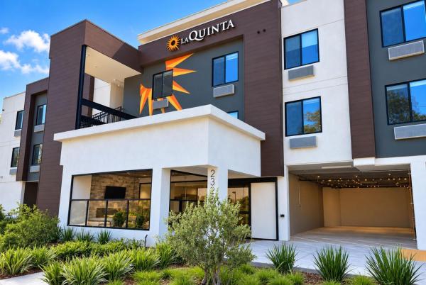 La Quinta Inn And Suites By Wyndham Torrance Redondo Beach - Torrance, CA