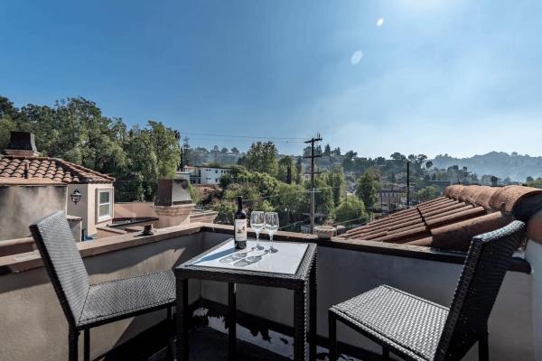 Luxury Hollywood Hills Retreat With Private Rooftop & Scenic City Views! - Hollywood, CA