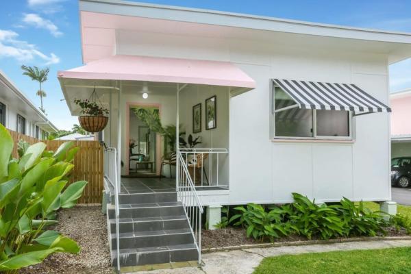 Tropicana Bungalow - Retro Getaway - Cairns