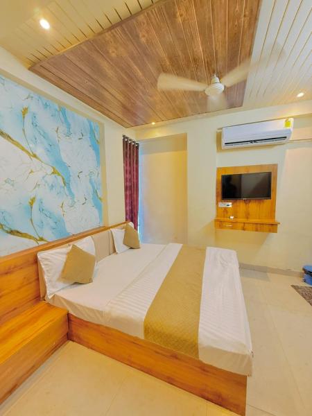 Hotel Mangal Bhog 966o9o1oo6 Just 20mtr From Shreenathji Temple 1min Walking Only - Nathdwara