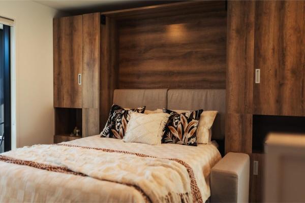 Little Wilmer, Big City Living, Sleeps 2 Murphy Bed - Lyttelton