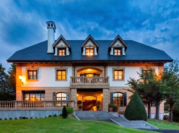 Family Home In Oiartzun With Mountain View - Hendaye
