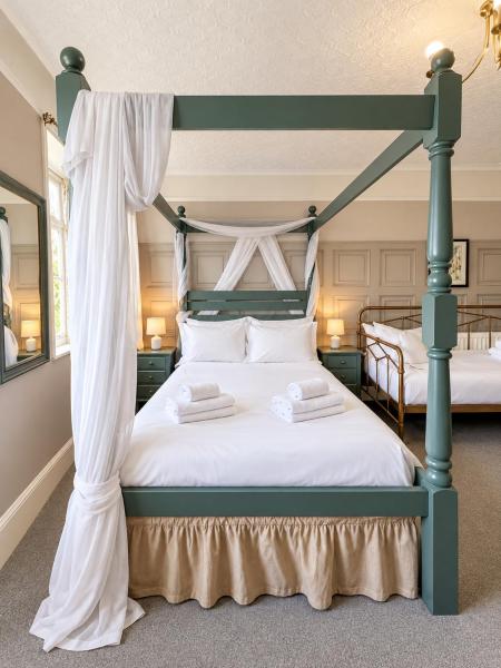 The Hotel - Brighton
