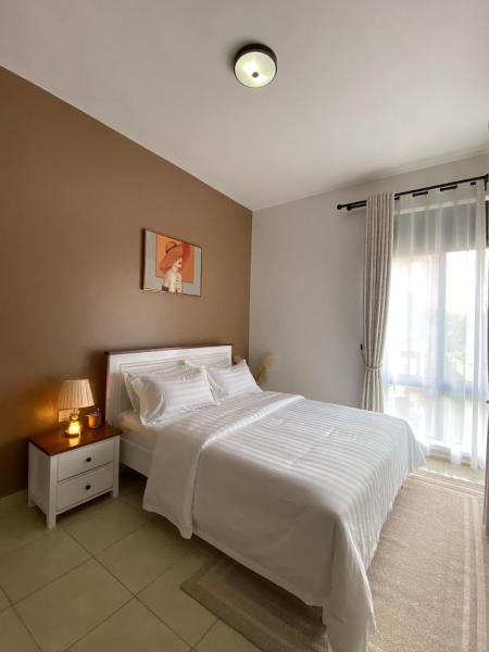 Lakefront 2br Residence With Pool In Entebbe - Uganda