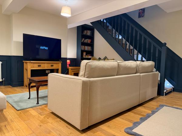 Cozy Compton Central - Eastbourne