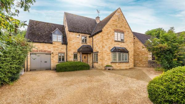 Rowan House - Burford