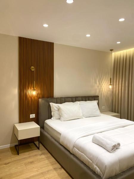 E&r Apartments At Myslym Shyri - Tirana