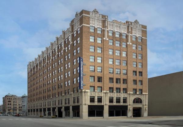 Hampton Inn Indianapolis Downtown Across From Circle Centre - インディアナポリス, IN