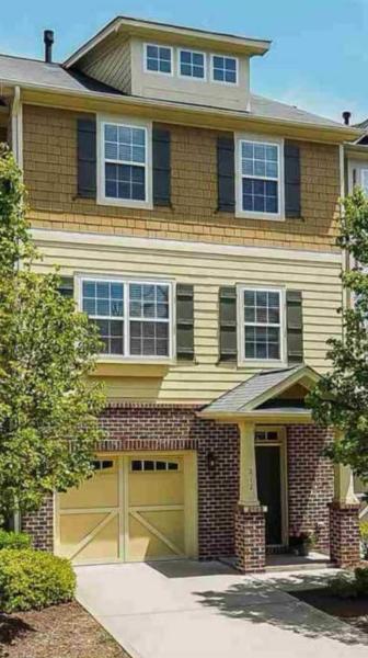Charming 4bd Townhouse Close To Rtp - Cary, NC