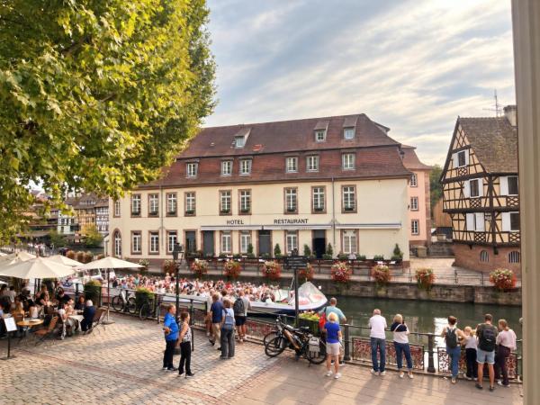Petite France Canaux Péniches Et Charme - Bischheim