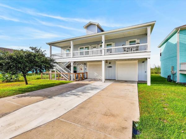 Bark On The Bay- Game Room Pet Friendly Fenced - Rockport, TX