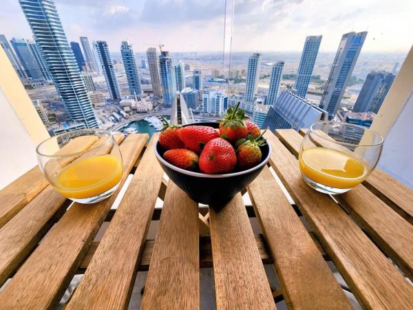 Luxury Beachfront 2bd Apt, Shams, Jbr - Dubaï
