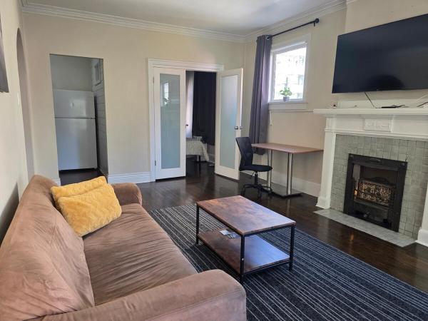 The Opal Unit - Large And Beautiful With Character - North Vancouver