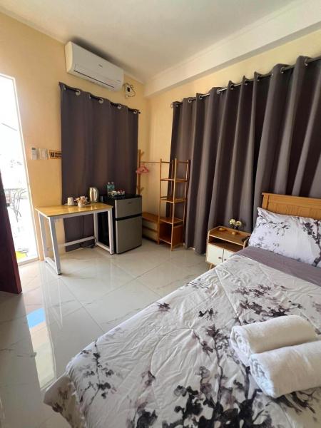 Compostela Guest Room #1 Terrace, Rooftop, Netflix, Wifi - Philippines