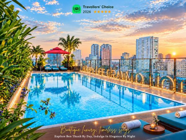 Happy Life Grand Hotel & Rooftop Skybar - Ho Chi Minh
