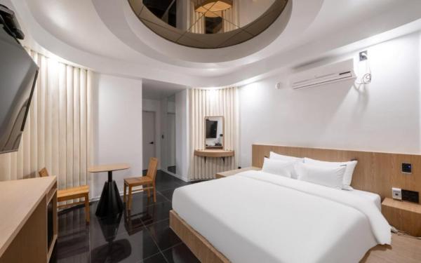 Monolith Hotel Cheongju - Daejeon