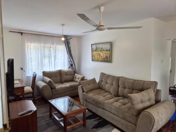 Westlands Luxury 1 Bedroom Apartment With Pool View Balcony - Nairobi