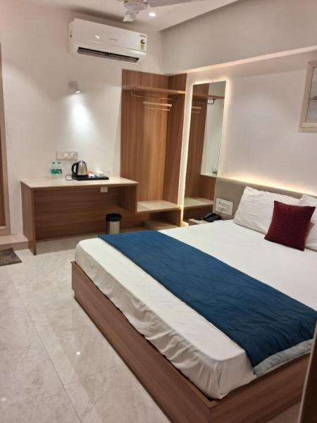Murli Hotel - Surat