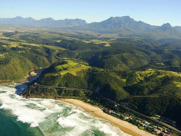Outeniqua Studios - Victoria Bay