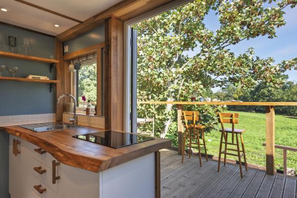 The Honey Hideaway - Beaulieu